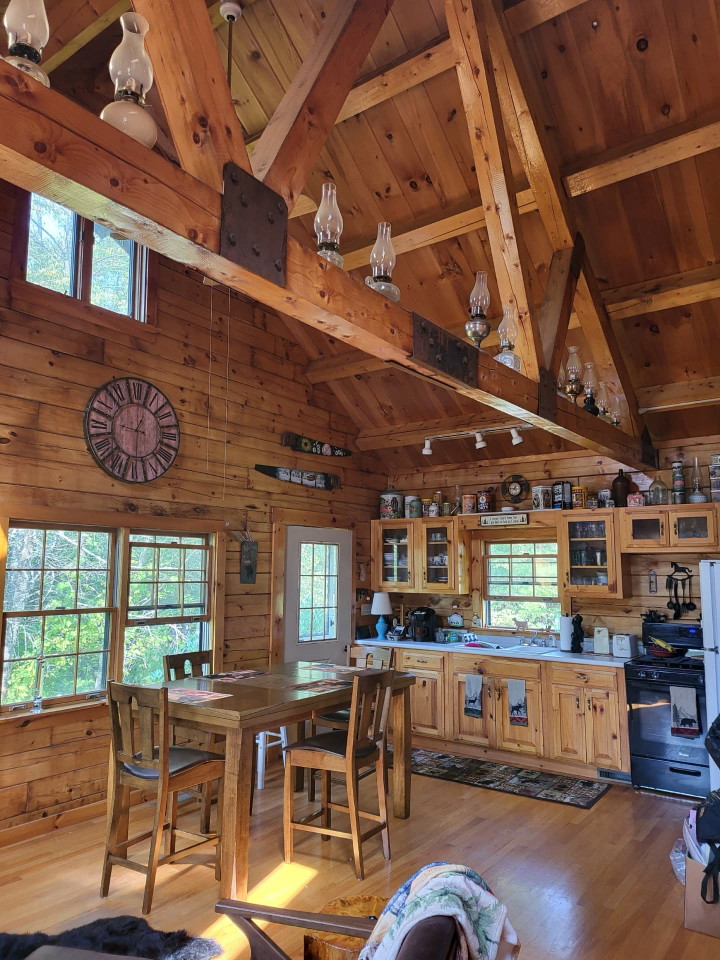 Charming & Secluded Log Cabin On 50 Acres - Vermont