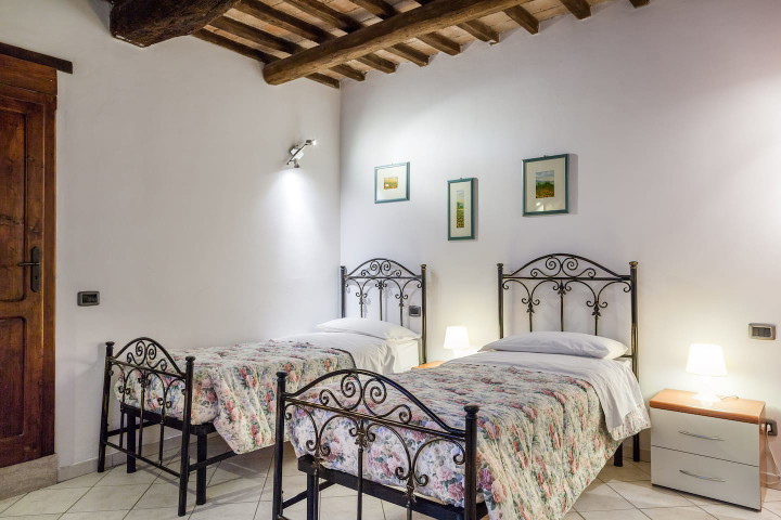 Locazione Turistica, Via Mezzalancia 19 Foligno - Foligno