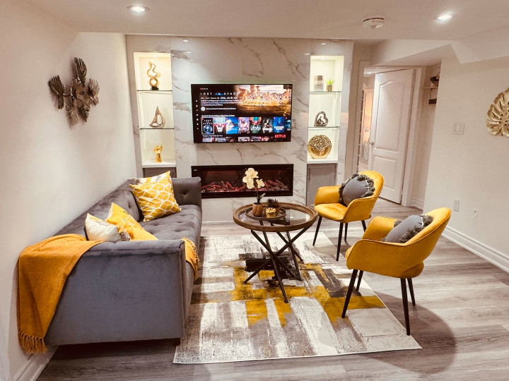 Tranquil Haven: Luxurious 2br Retreat Near Hwy 401 - Ajax