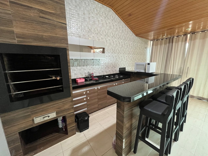 Casa 1 Quarto, Até 5 Pessoas E Estacionamento - Santarém