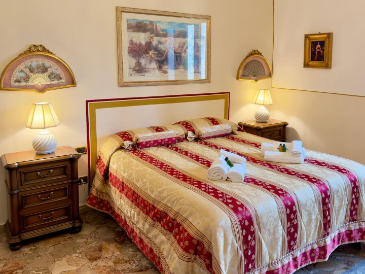 Suite Mandorlo - Albergo Diffuso Volterra - Volterra