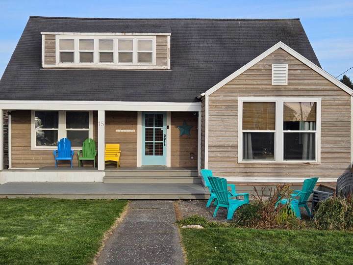 Fenced Yard. Dog Friendly 1.5 Blocks To Beach! - Pacific Beach, WA