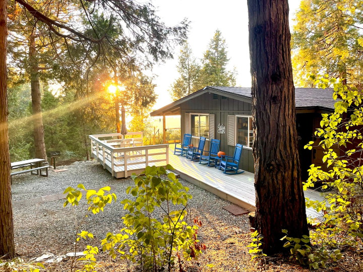 Bluebird Cabin Mountain Escape - San Diego County, CA