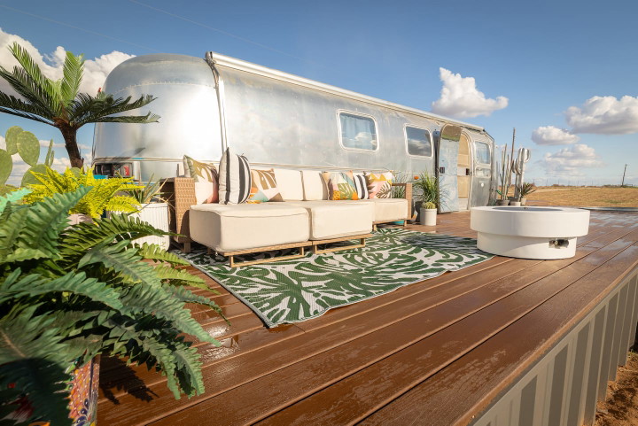 Reverie Airstream, Sunset Country Escape. - Midland, TX