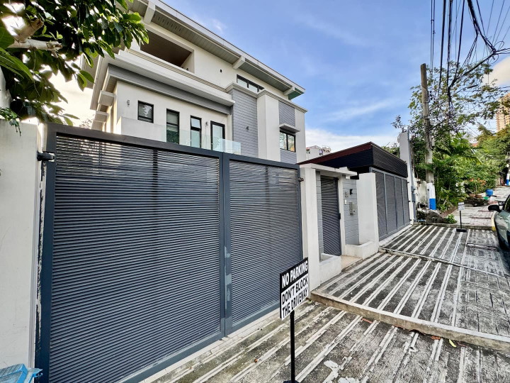 Halika Villa | Kapitolyo 4br W/ Karaoke Near Bgc - Taguig