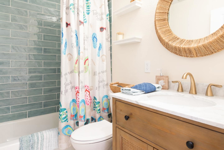 Location!! Cabana Just Steps From The Beach! - Holmes Beach, FL