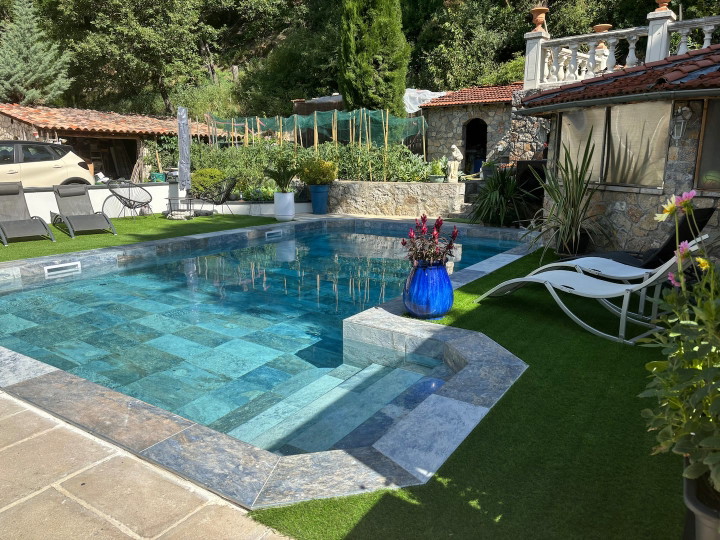 Bel Appartement Design Avec Piscine - Digne