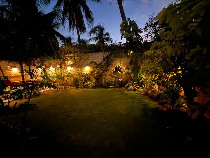 Modern Townhouse In The Heart Of Clifton Karachi - Karachi