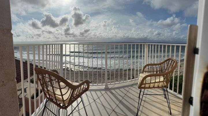 Sunburst Bliss @Cayman Breakers Complex - Cayman Islands