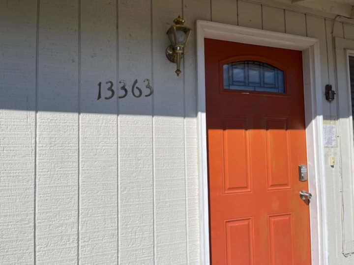 Warm House - Oregon City, OR