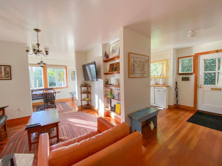 Charming Vintage Silver Lake 2br (30 Night Min) - California