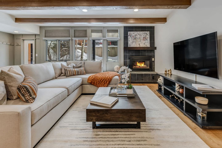 Updated Core 3 Br, 3 Ba With Ac, Pool & Hot-tub! - Aspen, CO