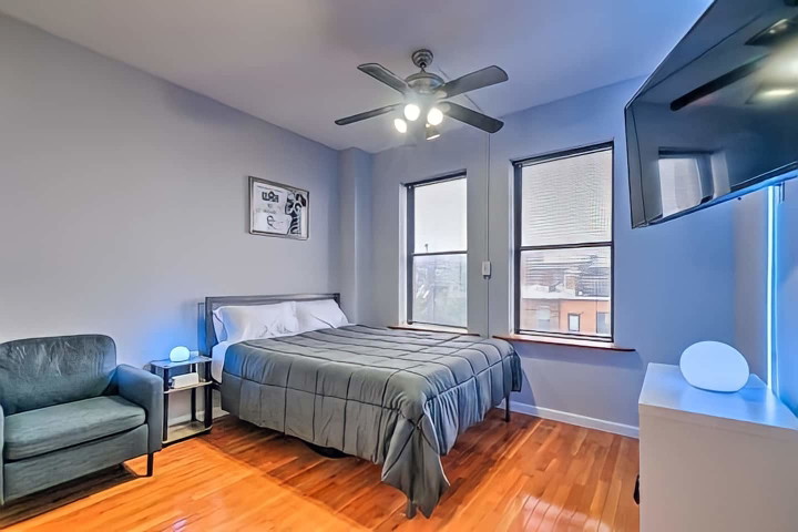 Mt Vernon Condo - Free Parking (Compact Cars) - Baltimore, MD