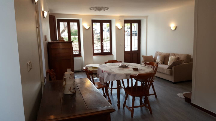 Cerca Del Loira, Las Tiendas Y El Centro De Pouilly-sur-loire ... - Pouilly-sur-Loire