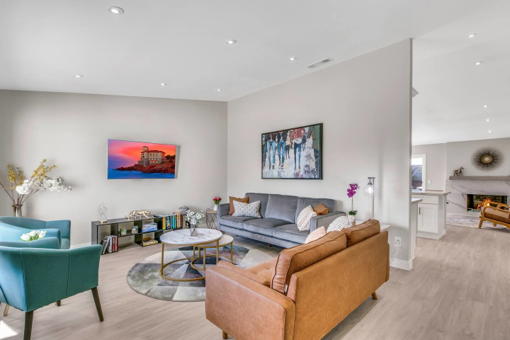 Spacious Remodeled Home Near Ontario Airport - Ontario, CA