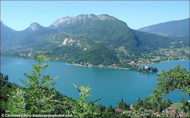 Tout Confort.sécurisé.
Climatisé .Du Cachet - Annecy