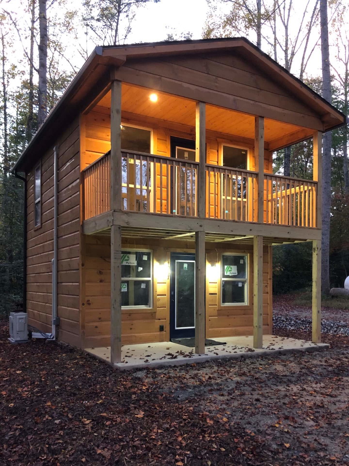 The Blue Door Cabin - Winston-Salem, NC
