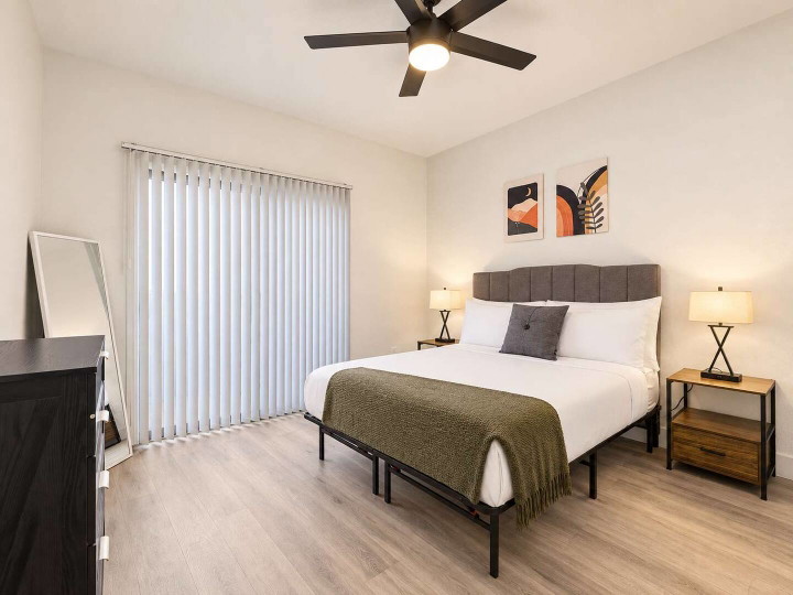 Cozysuites Glendale - Westgate W Pool! 2br 2ba - Glendale