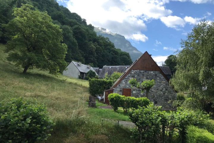 Joli Petit Chalet Avec Jardin - Hautes-Pyrénées
