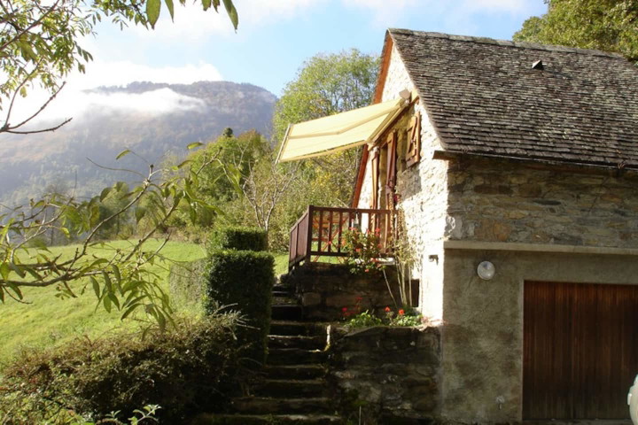 Un Joli Petit Chalet Sur Les Hauteurs De Laruns - Laruns