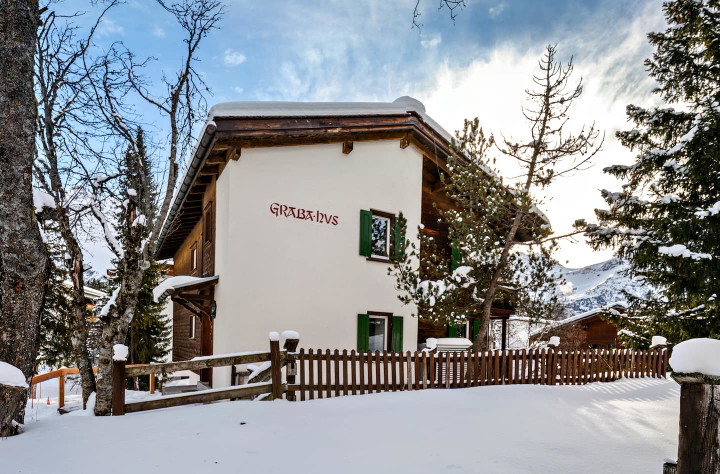 Grabahus 1-8 Pers.
Neu Saniert An Sonniger Südlage - Arosa