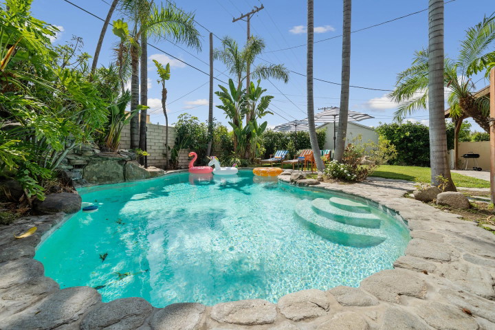 The Maison Villa - Burbank, CA