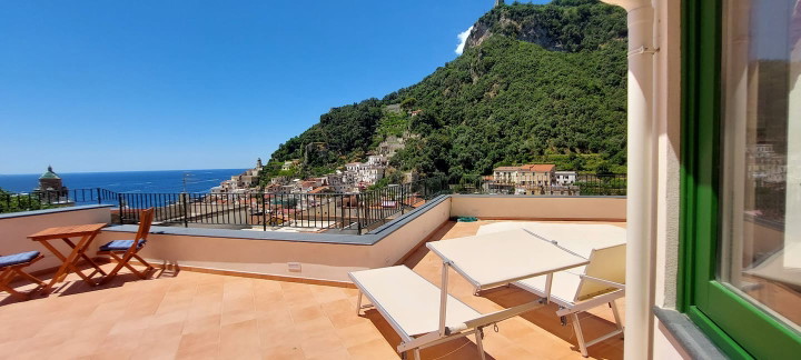 Accommodation With Panoramic Terrace: Amalfi - Amalfi
