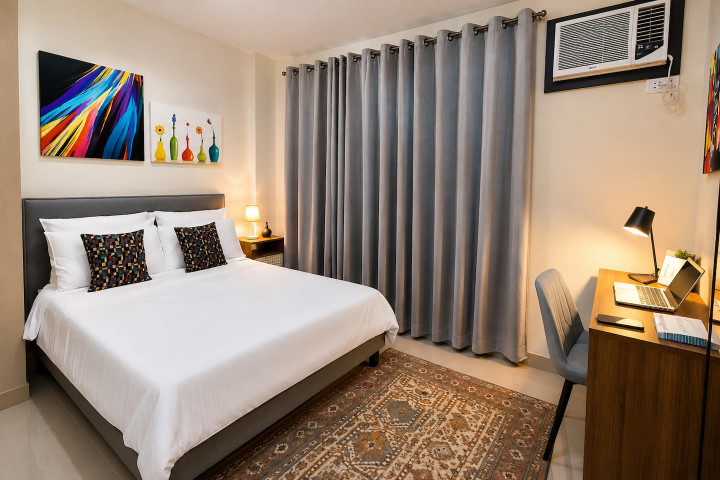 Megaworld Condo-perfect For Conventions&cityevents - Iloilo City