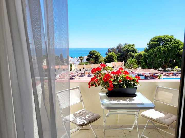 Poolside Apartment Near The Beach & The Old Town - Albufeira