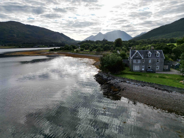 Ben Vheir Luxury Apartment Near Glencoe - Stunning Lochside Location - Ballachulish