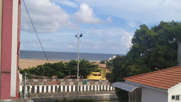 Beach Side 3bhk A/c,independent House With Parking - Chennai