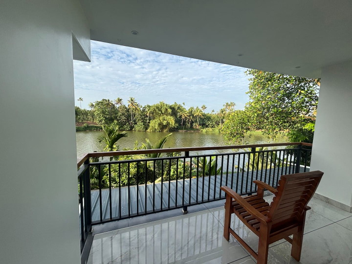 Riverside Premium 3bhk Near Kochi Metro + Airport - Cochín