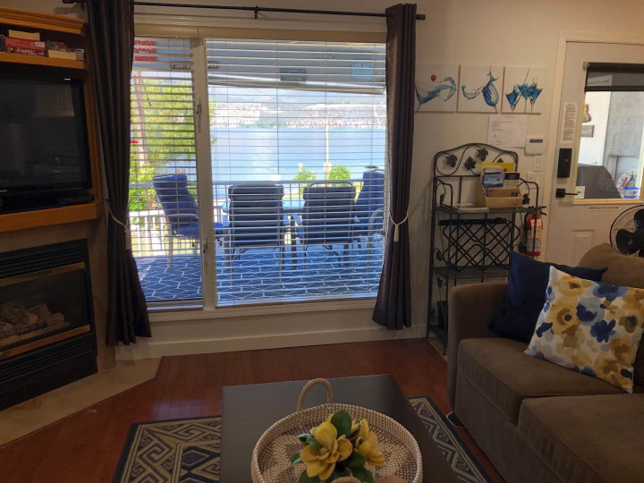 Gable Beach Getaway  Lakefront One Bdrm Suite - Lake Country