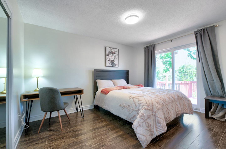 50% Monthly Discount Renovated 4 Bdrs Chic House - Toronto