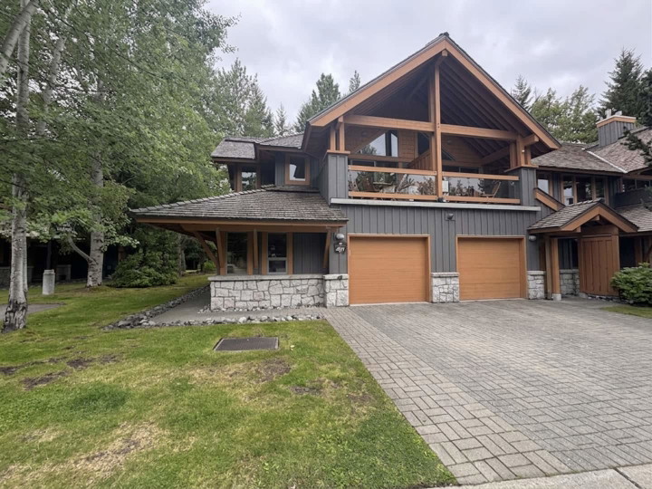 Walk To Whistler Village. 4 Bed, 3.5 Bath Hot Tub - Whistler Blackcomb