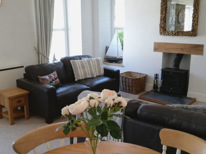New Quay Flat Private Parking Approx 5 Mins To Sea - Ceredigion