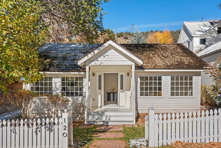 Unique Downtown Basalt Cottage - Snowmass, CO