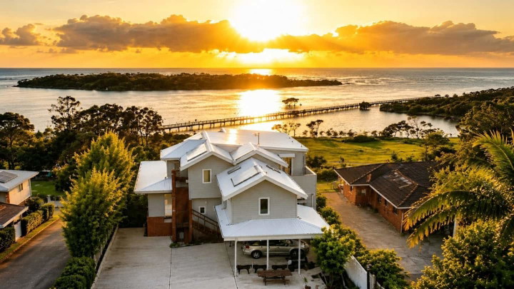 Sapphire Magic. - Urunga