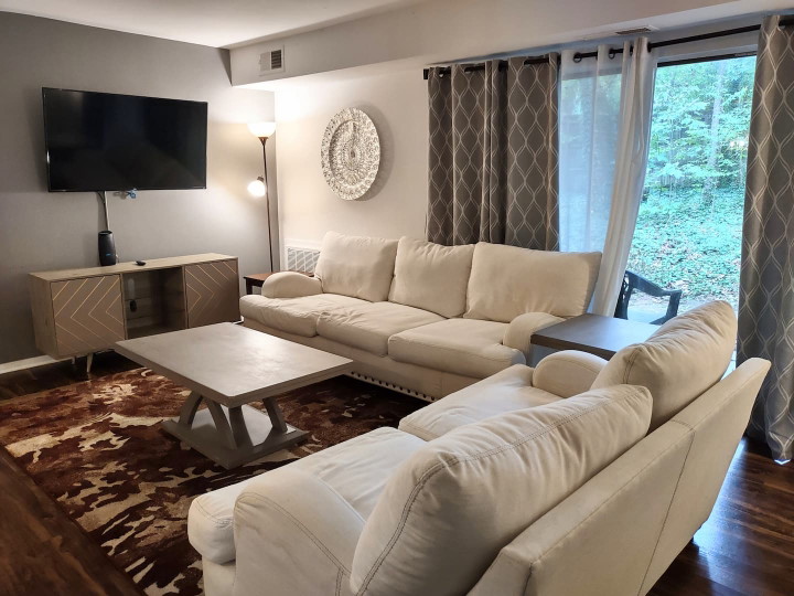 Charming Condo In Central Raleigh -3br/2bath - Raleigh, NC