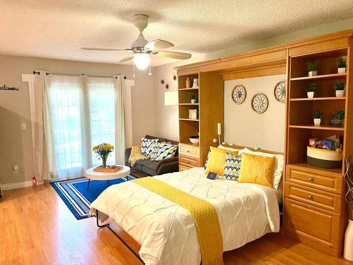 Town & Country Hideaway - Tallahassee, FL