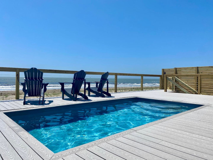 Boudreaux And Thibodeaux's Beach Houses - Grand Isle, LA