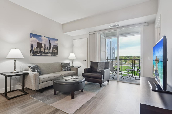Warrenville Corporate Apt 2b - Naperville, IL