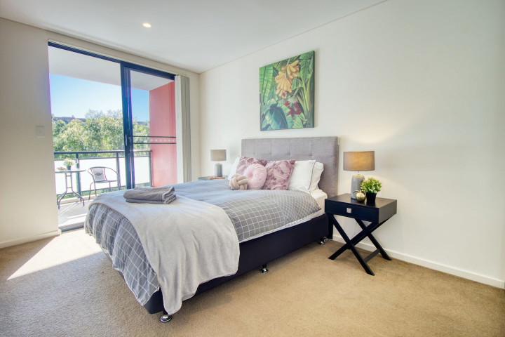3-br Chic Apt In Parramatta Centre & Free Parking - Sydney