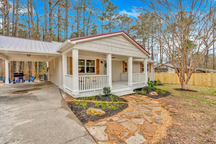 Cozy, Convenient Home In Downtown|sleeps 11 - Kennesaw, GA