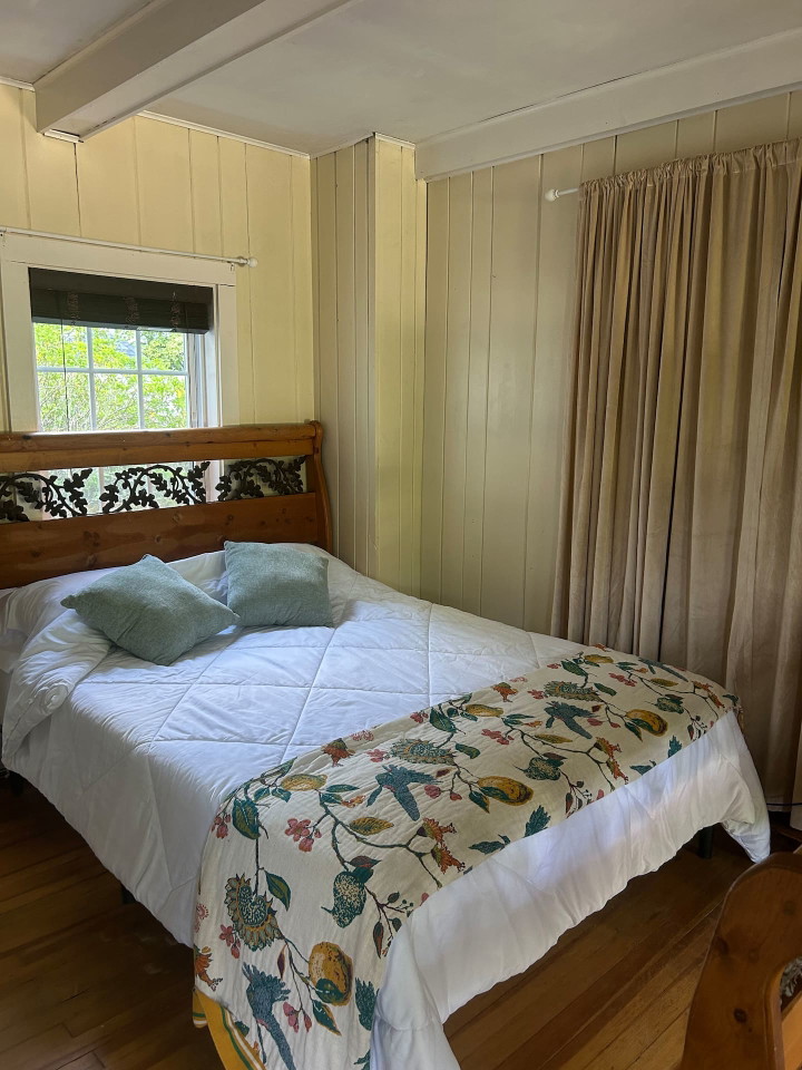Garden Retreat In New England Near Lake & Trails - Connecticut