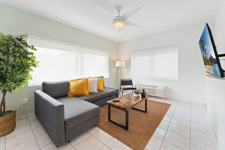 Ocean Retreat - Miami Beach, FL