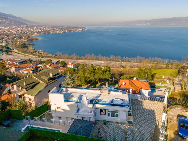 Ful Göl Manzaralı Jakuzi,korunaklı Sıcak Havuz, - Sapanca