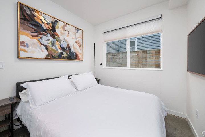 Seattle - Queen Anne Getaway Pad - Seattle, WA
