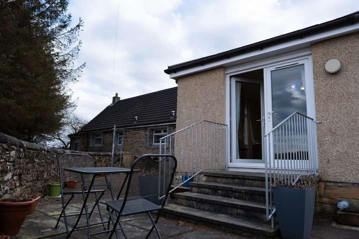 Spacious Cottage With Valley View - Motherwell