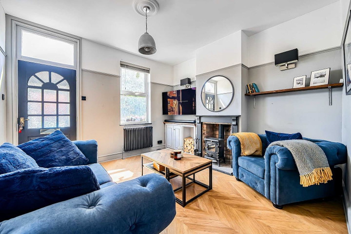 Charming 2-bed Home With Large Garden - Malvern
